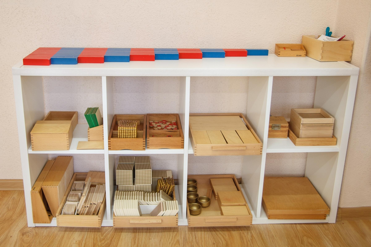 Best Montessori Toy Shelves